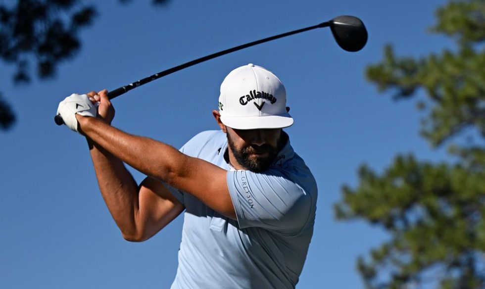 Van Rooyen just 1 point back in modified stableford Barracuda ...